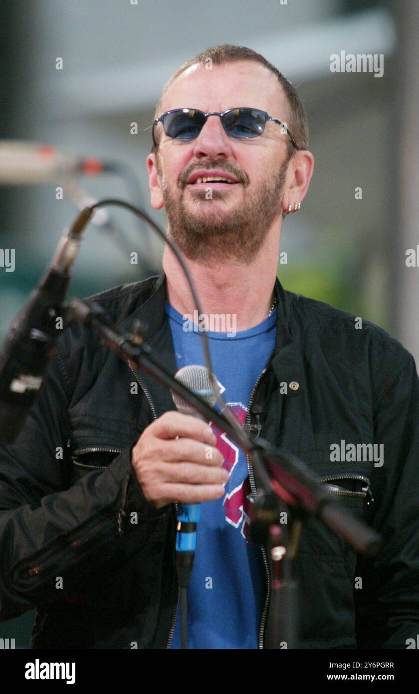 Ringo Starr and his All-Star Band performing on ABC's "Good Morning ...