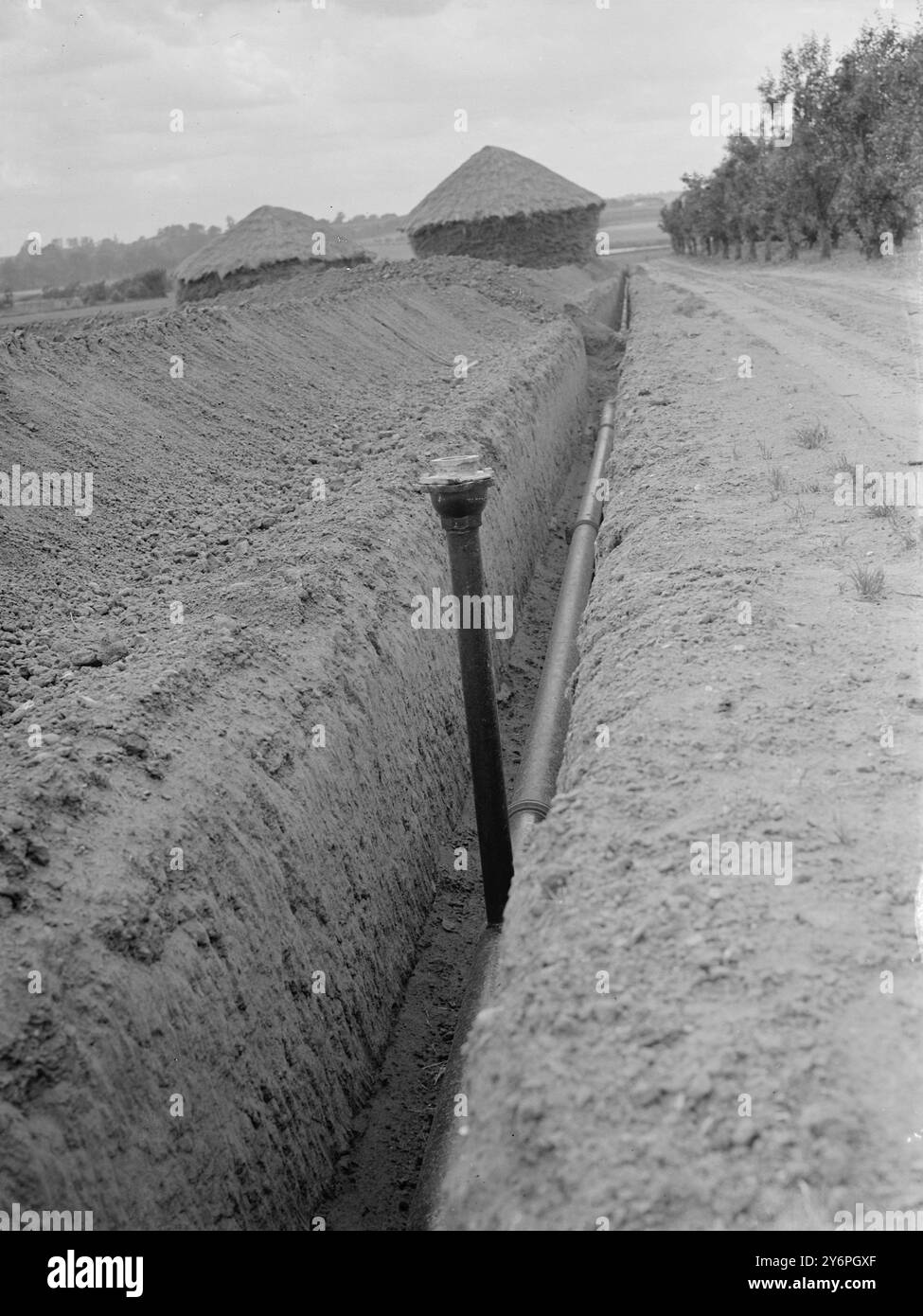 Barber - Green excavator - view of trenches . 16 June 1947 Stock Photo ...