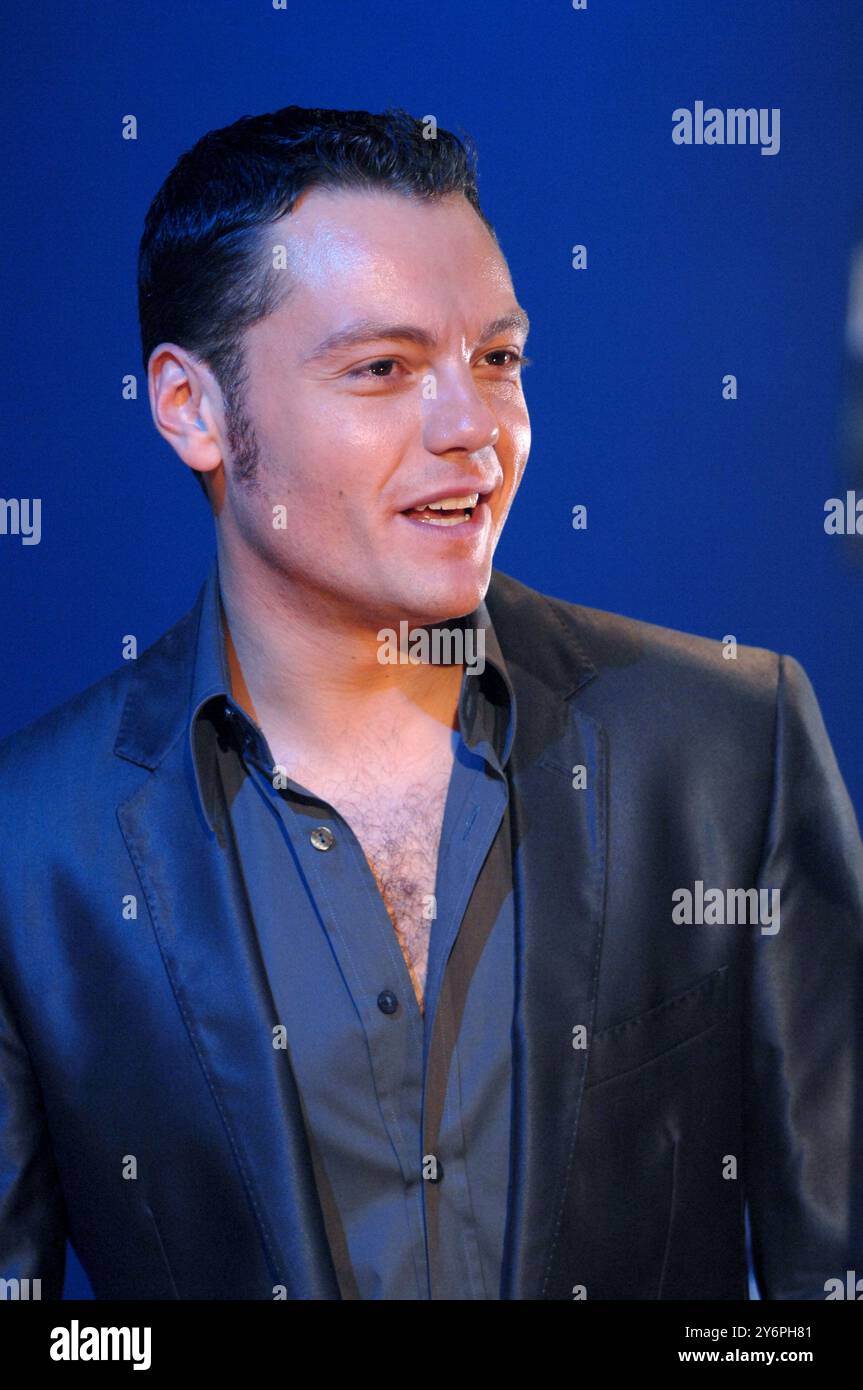 Ferro cantante italiana hi-res stock photography and images - Alamy