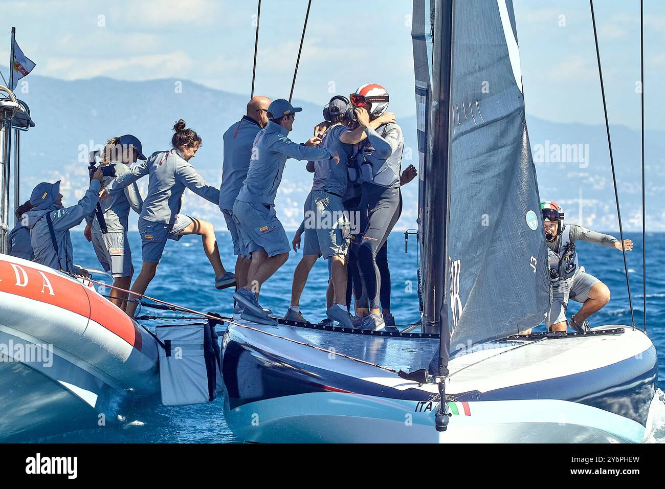 Marco gradoni skipper guido gallinaro skipper gianluigi gi hi-res stock ...