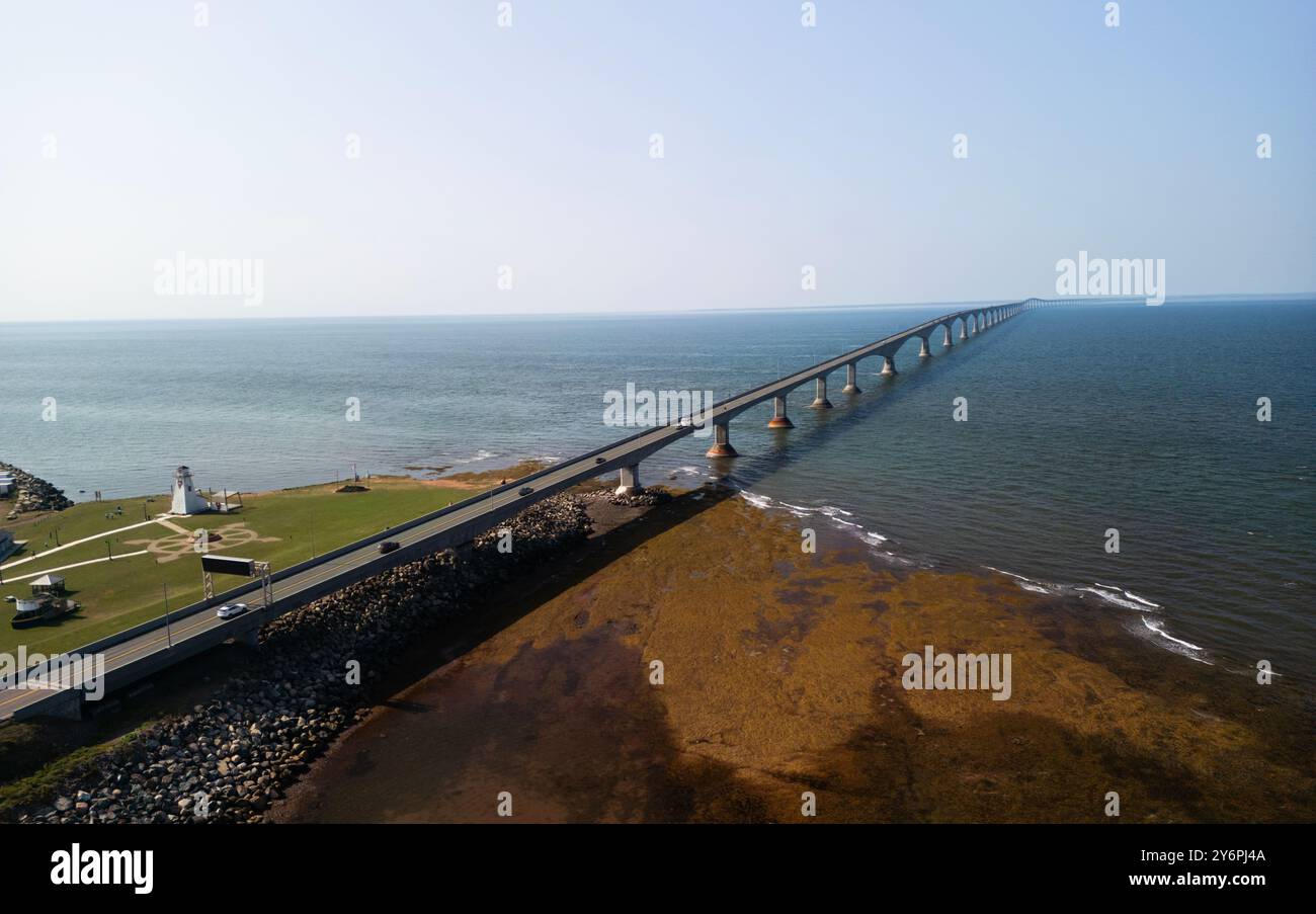 Confederation Bridge (French: Pont de la Confédération) is a box girder ...
