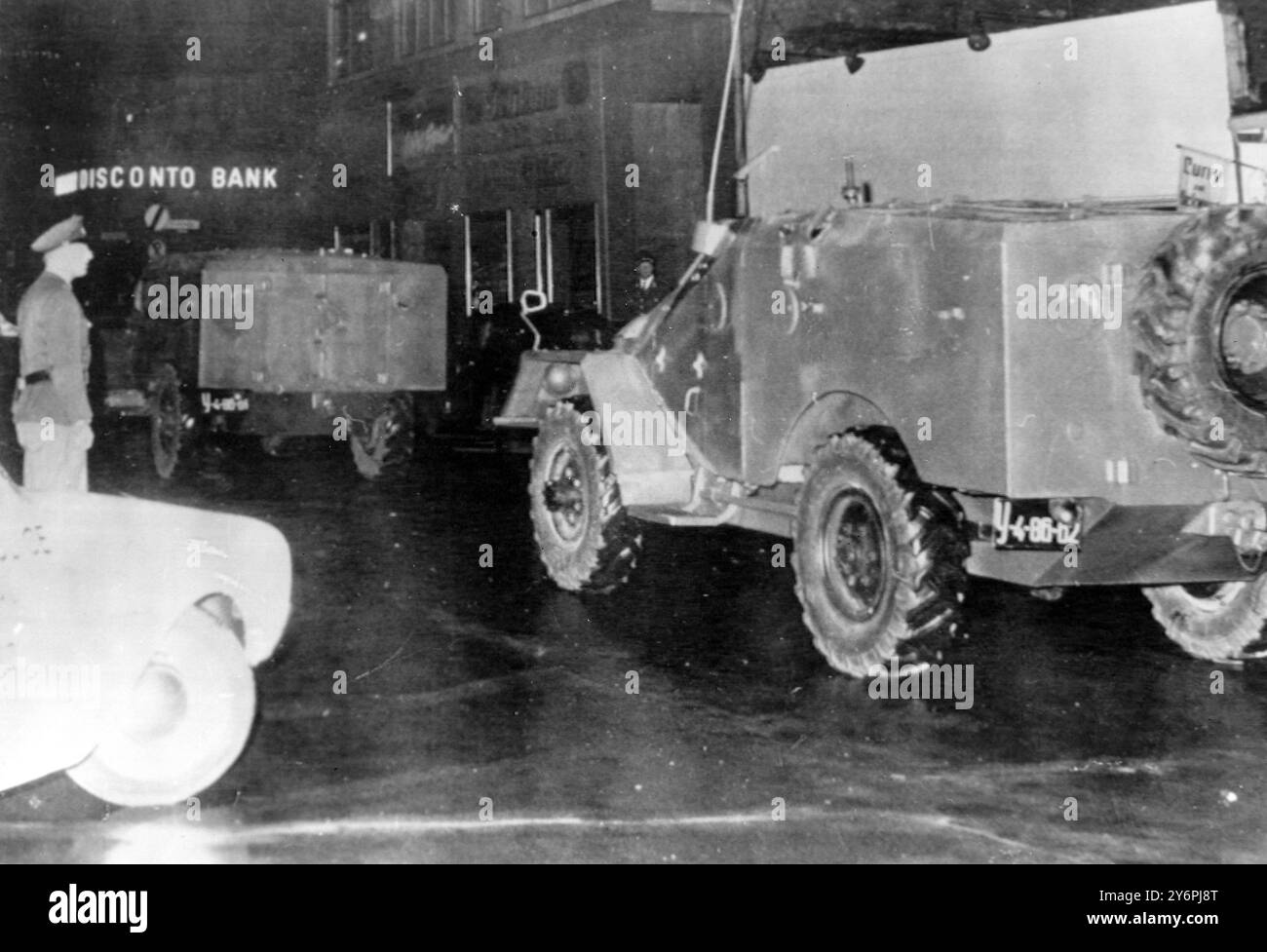 CHECKPOINT SOVIET ARMOURED CARS AT CHECKPOINT CAHRLIE IN BERLIN ; 22 ...