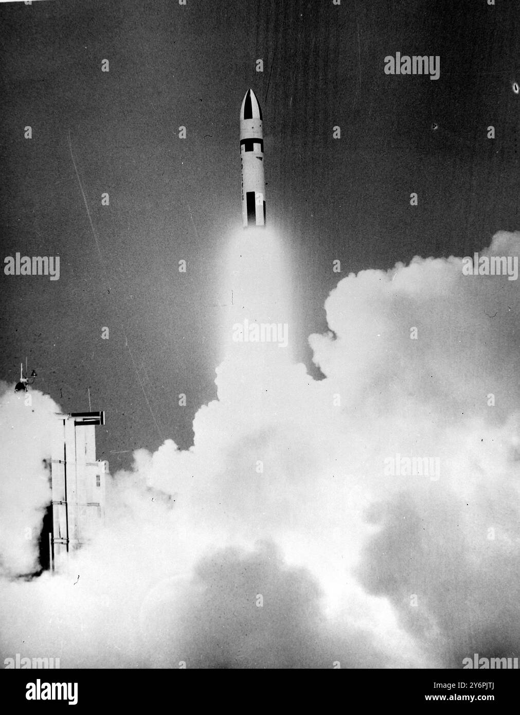 GUIDED MISSILE AND ROCKETS POLARIS A3 ; 19 AUGUST 1962 Stock Photo - Alamy
