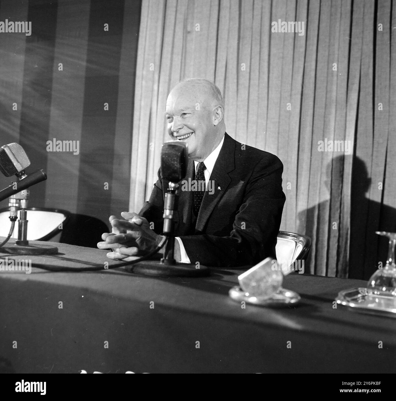 FORMER AMERICAN PRESIDENT DWIGHT EISENHOWER AT PRESS CONFERENCE IN ...