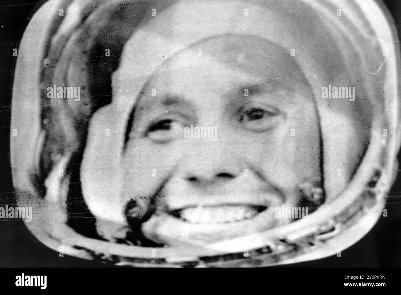 SPACE TRAVEL COLONEL PAVEL ROMANOVICH POPOVICH SMILES IN SPACECRAFT ...
