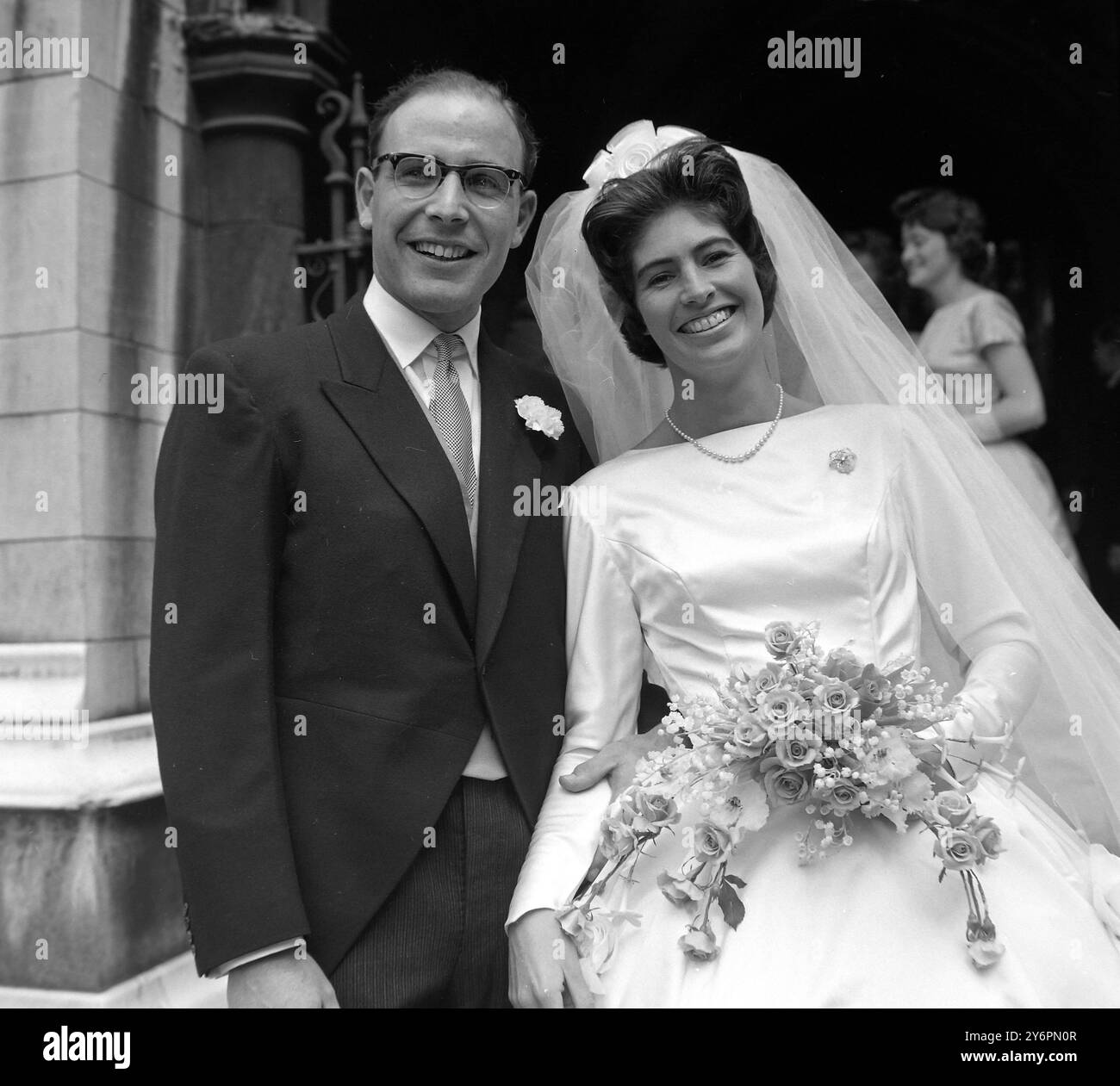 ELIZABETH FLETCHER WEDS DAVID WILKINSON IN LONDON / ; 4 AUGUST 1962 ...