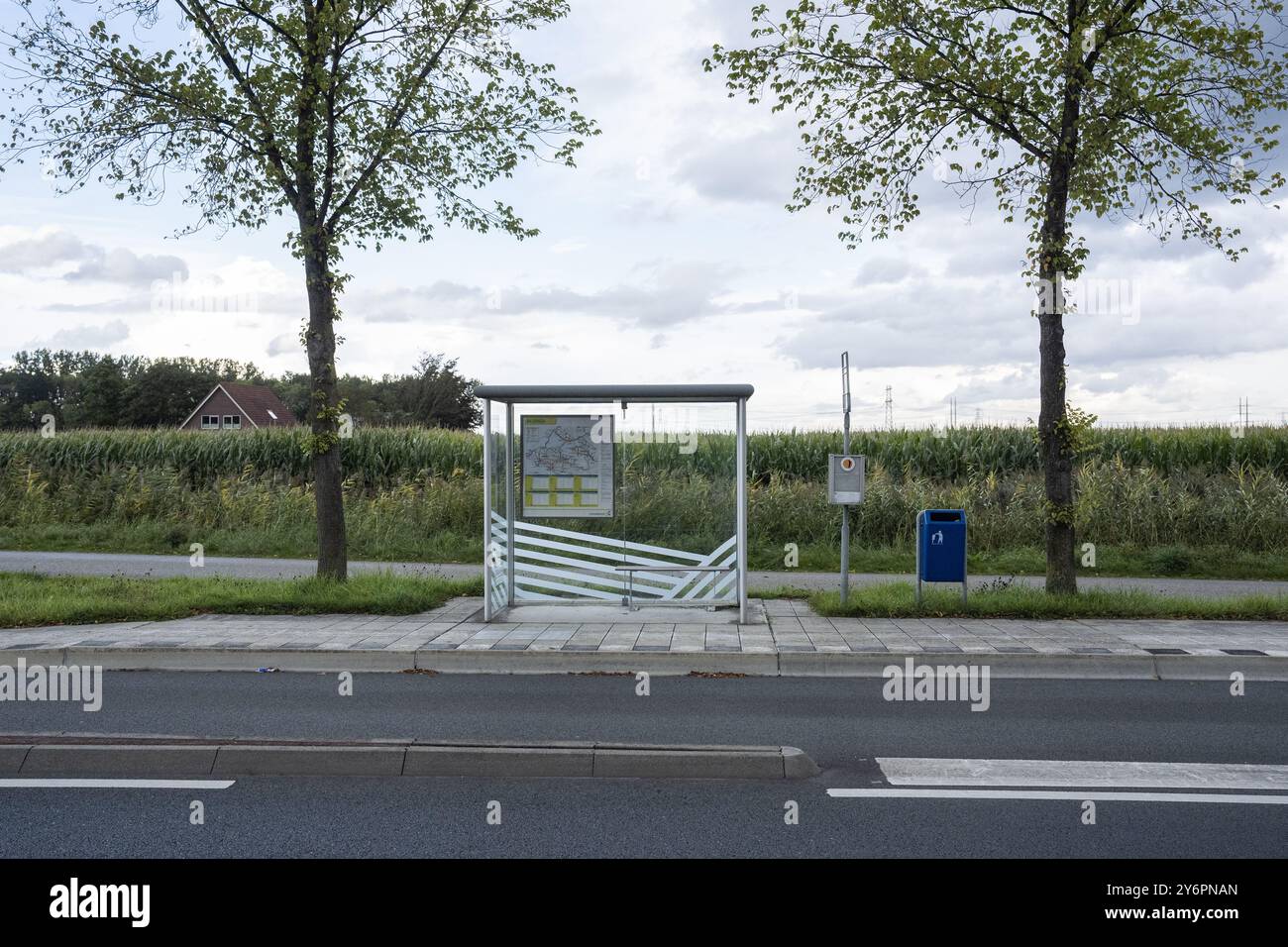 KRUININGEN - A bus stop of a regional bus carrier. Amenities such as ...