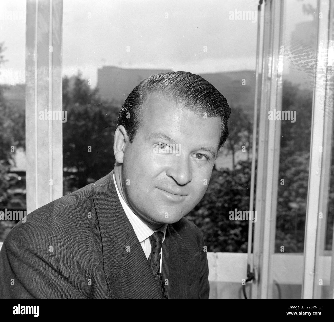 BASIL DE FERRANTI PORTRAIT / ; 1 AUGUST 1962 Stock Photo - Alamy