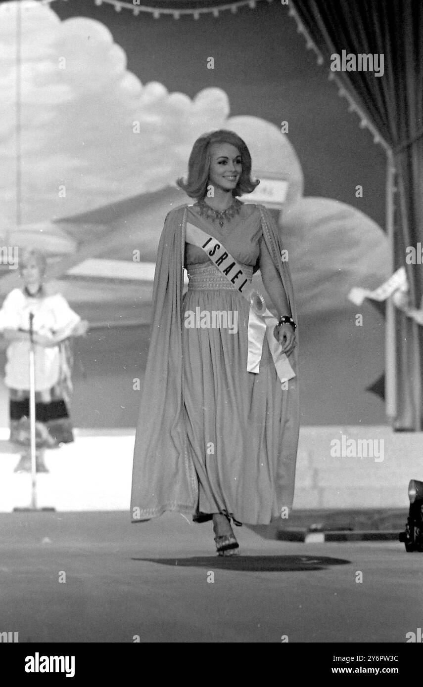 BEAUTY YEHUDIT MAZOR - MISS ISRAEL WEARING TRADITIONAL ROBES FOR THE ...