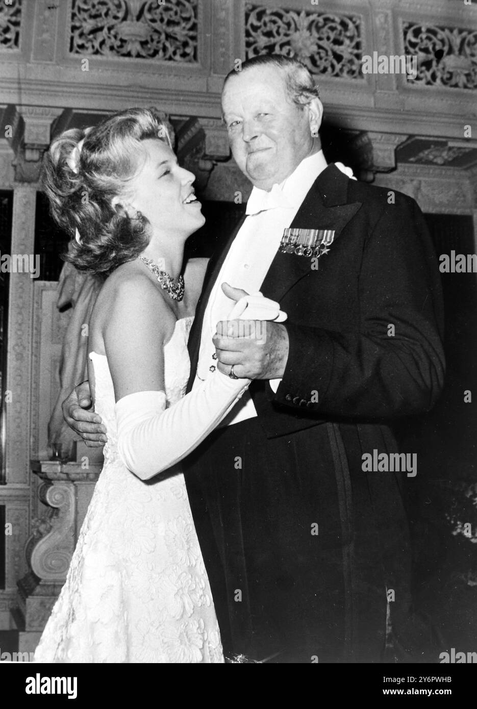 DUKE OF MALBOROUGH WITH SERENA MARY RUSSELL CHURCHILL IN WOODSTOCK ...