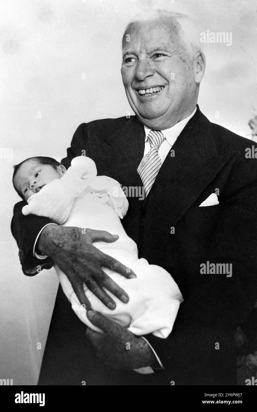 Aged charlie chaplin Black and White Stock Photos & Images - Alamy