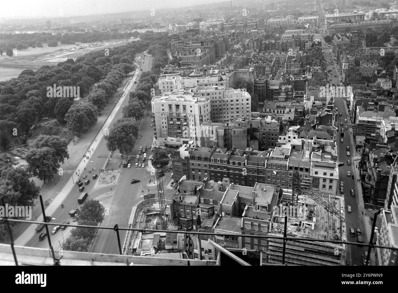 Hilton hotel view Black and White Stock Photos & Images - Alamy