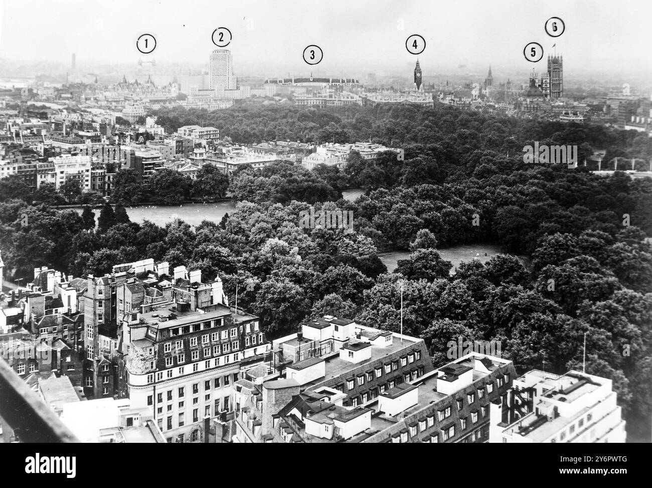 HOTELS HILTON HOTEL PANORAMIC VIEW LONDON ; 12 JULY 1962 Stock Photo ...