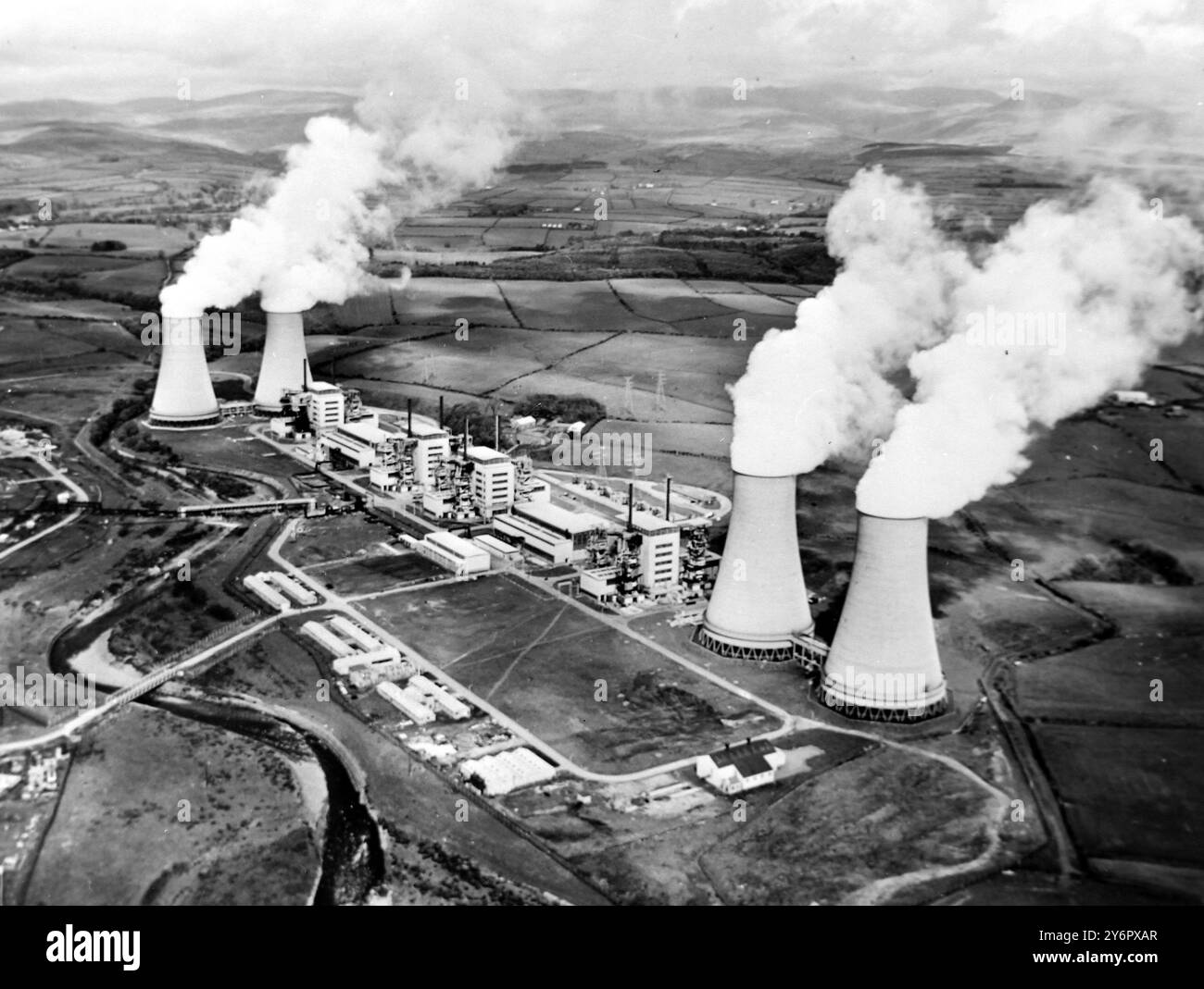 ATOMIC STATION CUMBERLAND CALDER HALL - VIEW FROM AIR ; 6 JULY 1962 ...