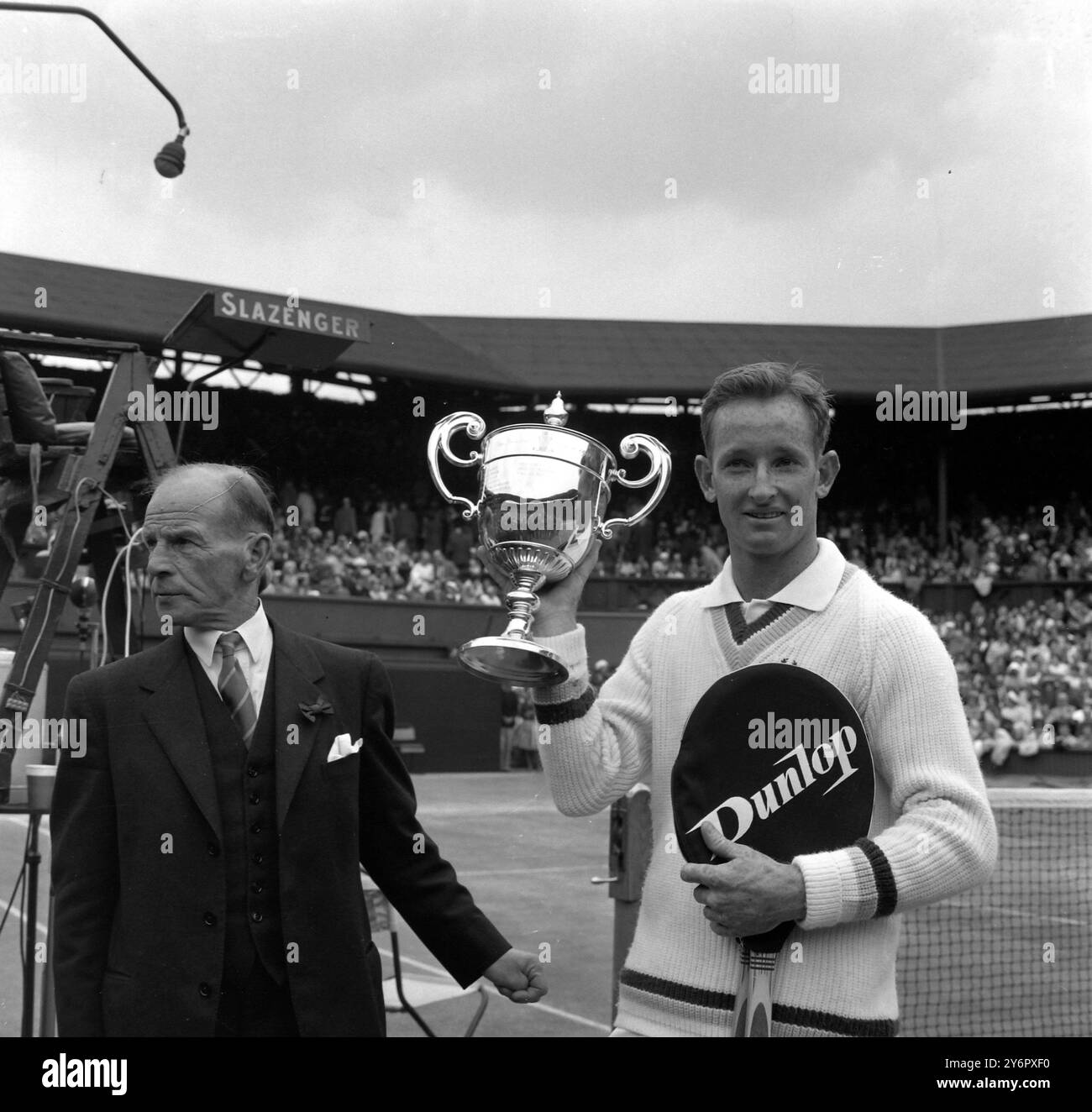 TENNIS PLAYER ROD LAVER WITH A CUP AT WIMBLEDON / ; 6 JULY 1962 Stock ...