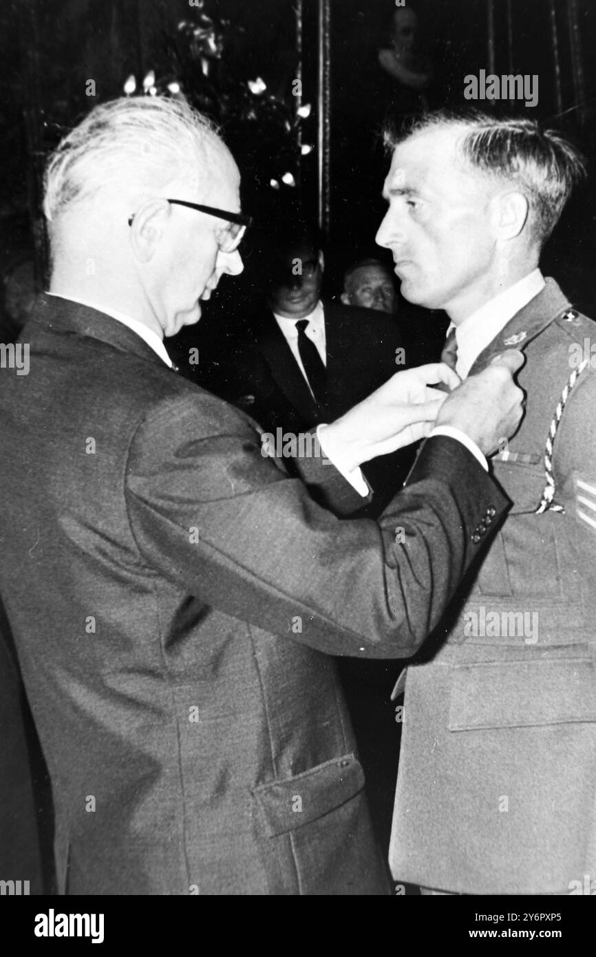 Richard cooke hi-res stock photography and images - Alamy