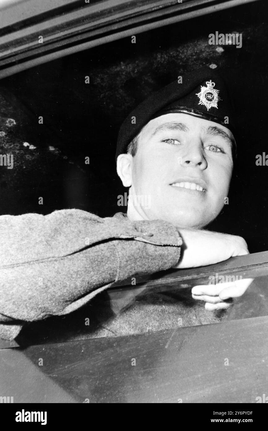 JAMES CROSSLAND DRIVER AWARDED GEORGE MEDAL / ; 29 JUNE 1962 Stock ...