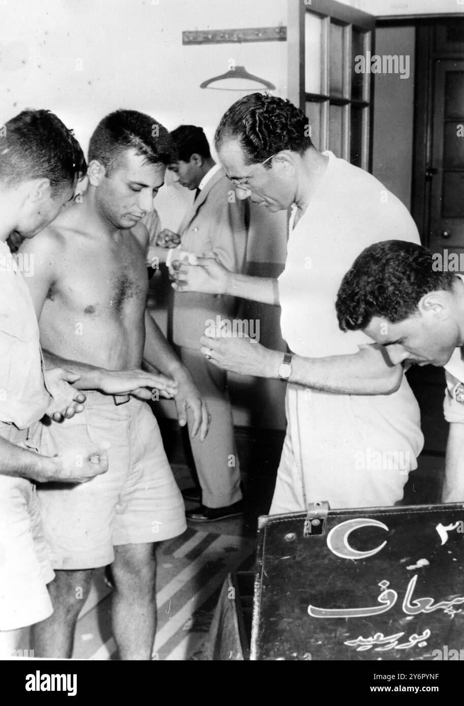 DESERTERS FROM FOREIGN LEGION - DOCTOR CHECKS / ; 27 JUNE 1962 Stock ...