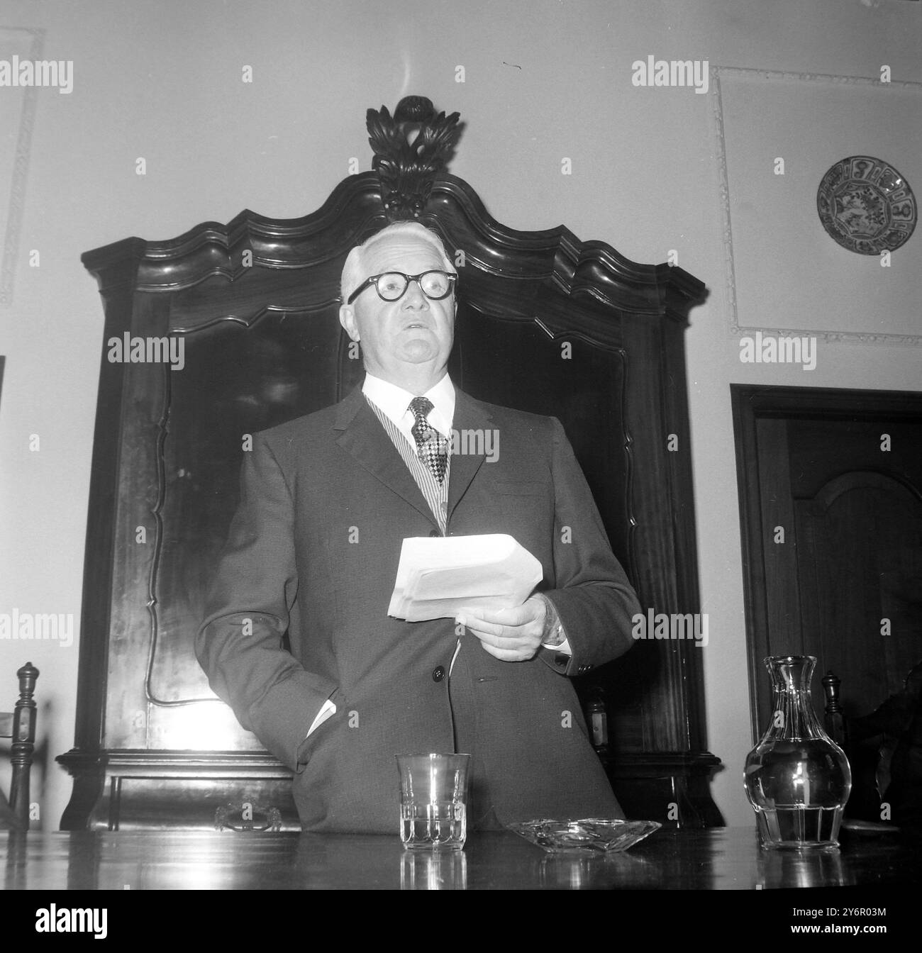 TROLLIP A E PRESENTING IMMIGRATION BILL / ; 25 JUNE 1962 Stock Photo ...