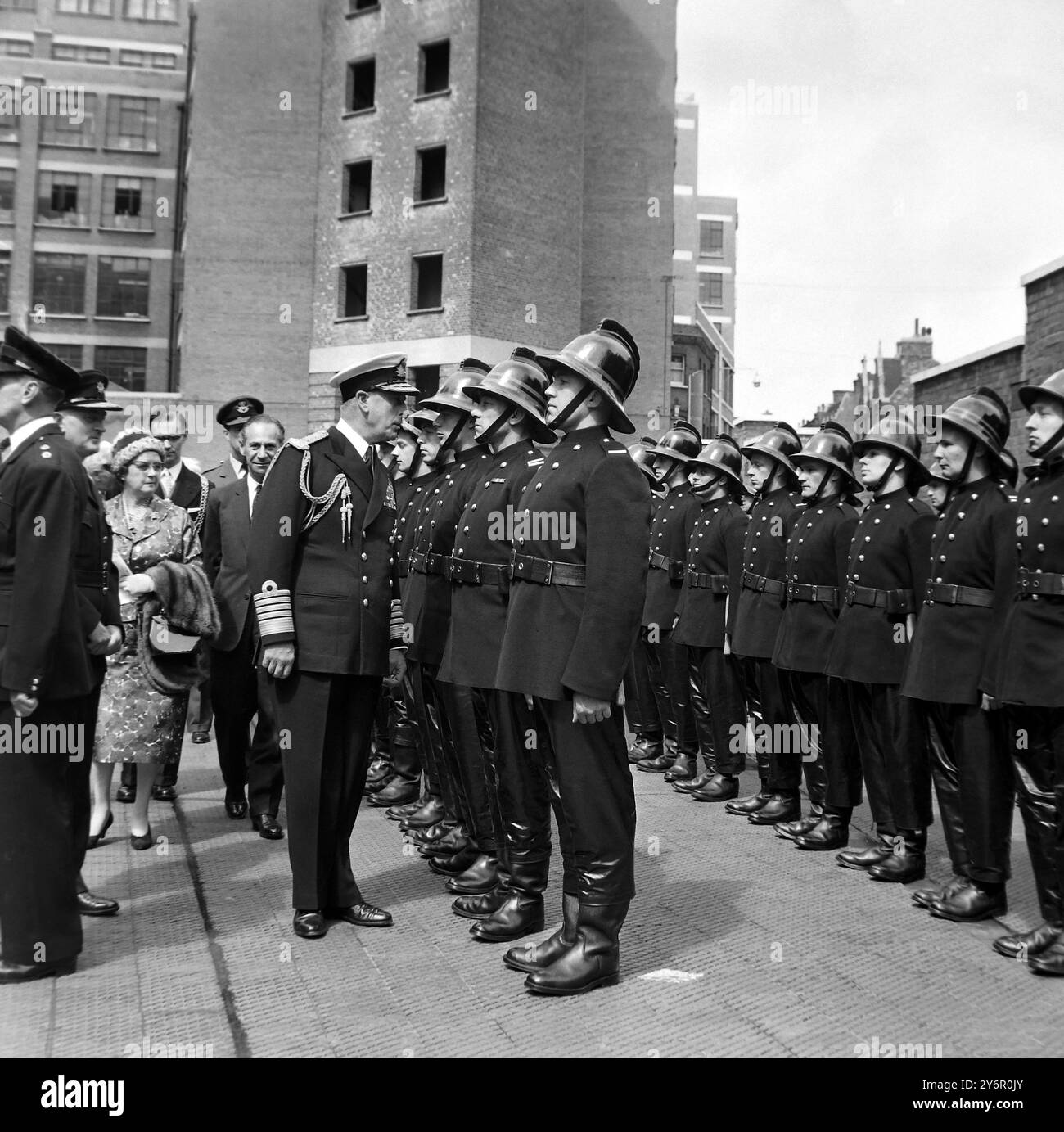 21 JUNE 1962 - - LORD LOUIS MOUNTBATTEN OF BURMA, ADMIRAL OF THE FLEET ...