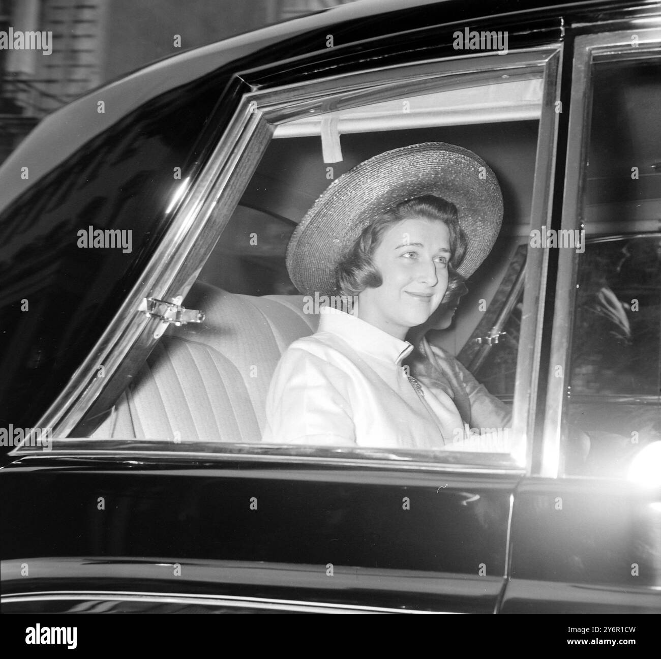 PRINCESS ALEXANDRA AT COMMONWEALTH PRESS UNION IN LONDON ; 18 JUNE 1962 ...