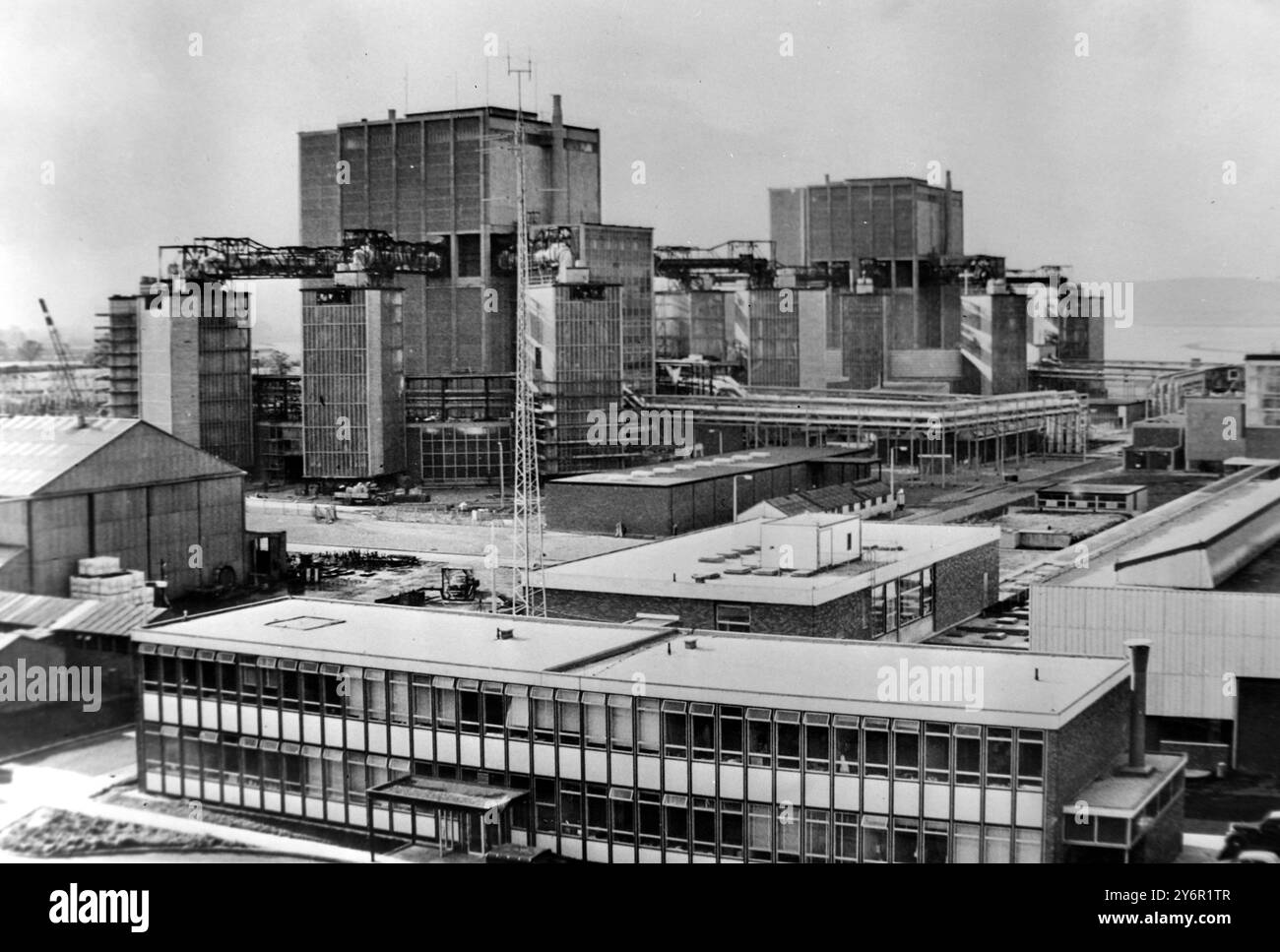 WORLDS LARGEST ATOMIC STATION IN BERKELEY GLOUCESTER ; 15 JUNE 1962 ...