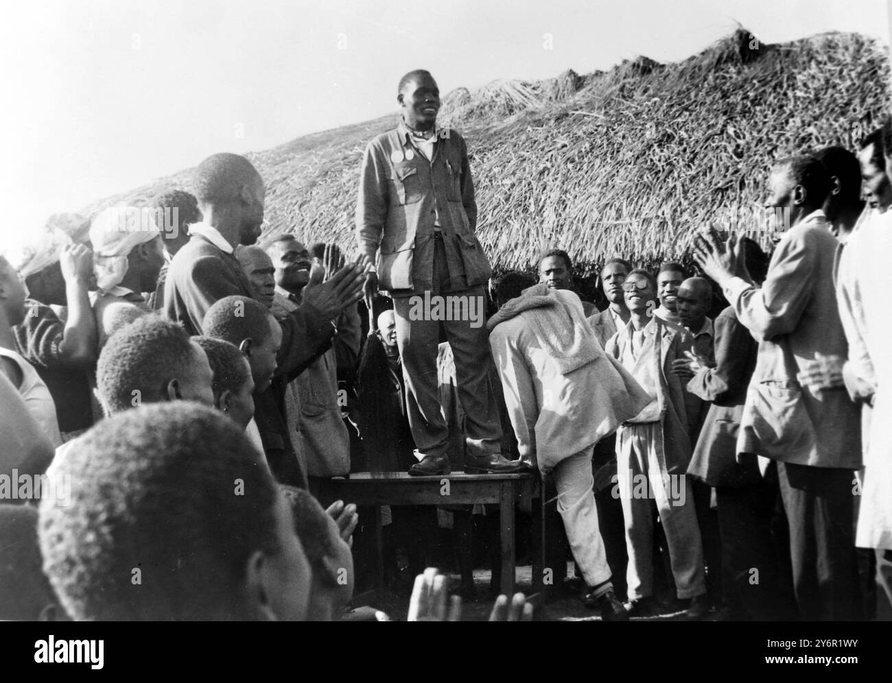 GENERAL CHINA MAU MAU WELCOME IN KENYA / ; 15 JUNE 1962 Stock Photo - Alamy
