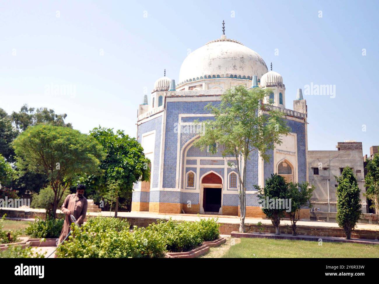 Renovation and cleaning works of Mian Ghulam Nabi Kalhoro Tomb is ...