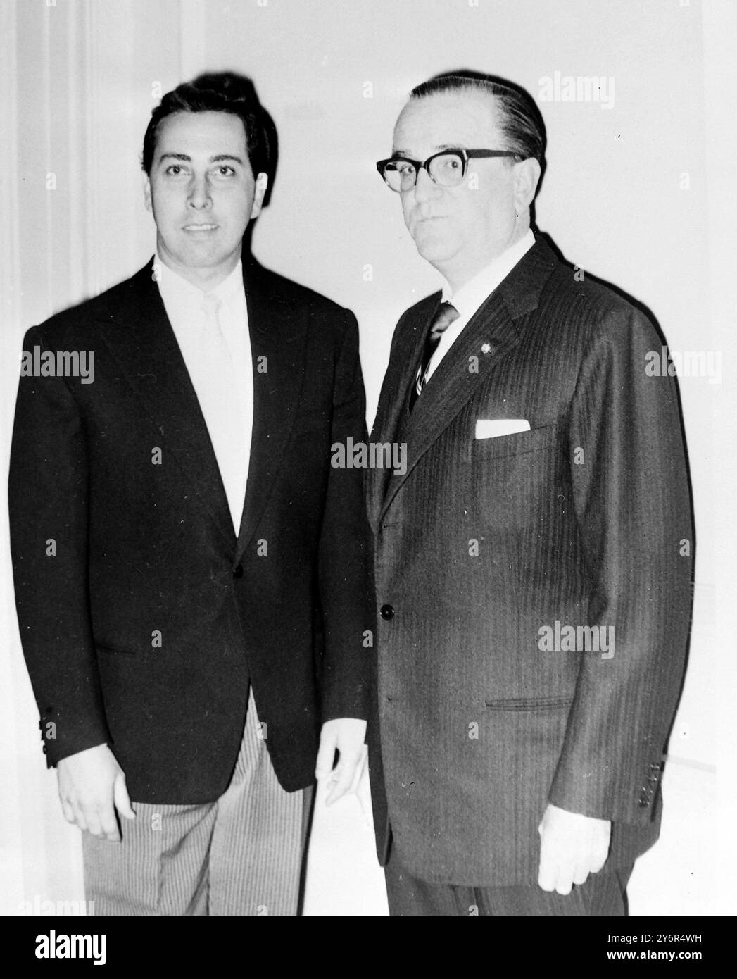 IRIBARREN H E WITH ALEXIS RAGO PIANIST IN LONDON ; 25 MAY 1962 Stock ...