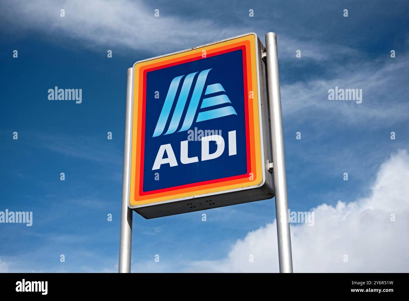 Aldi supermarket sign on a sunny day Stock Photo - Alamy