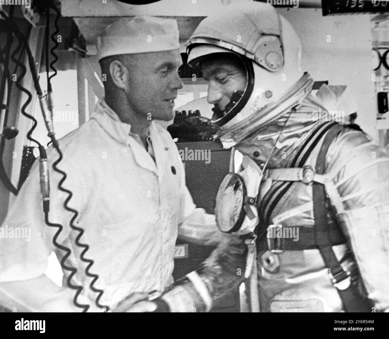 Astronaut malcolm scott carpenter hi-res stock photography and images ...