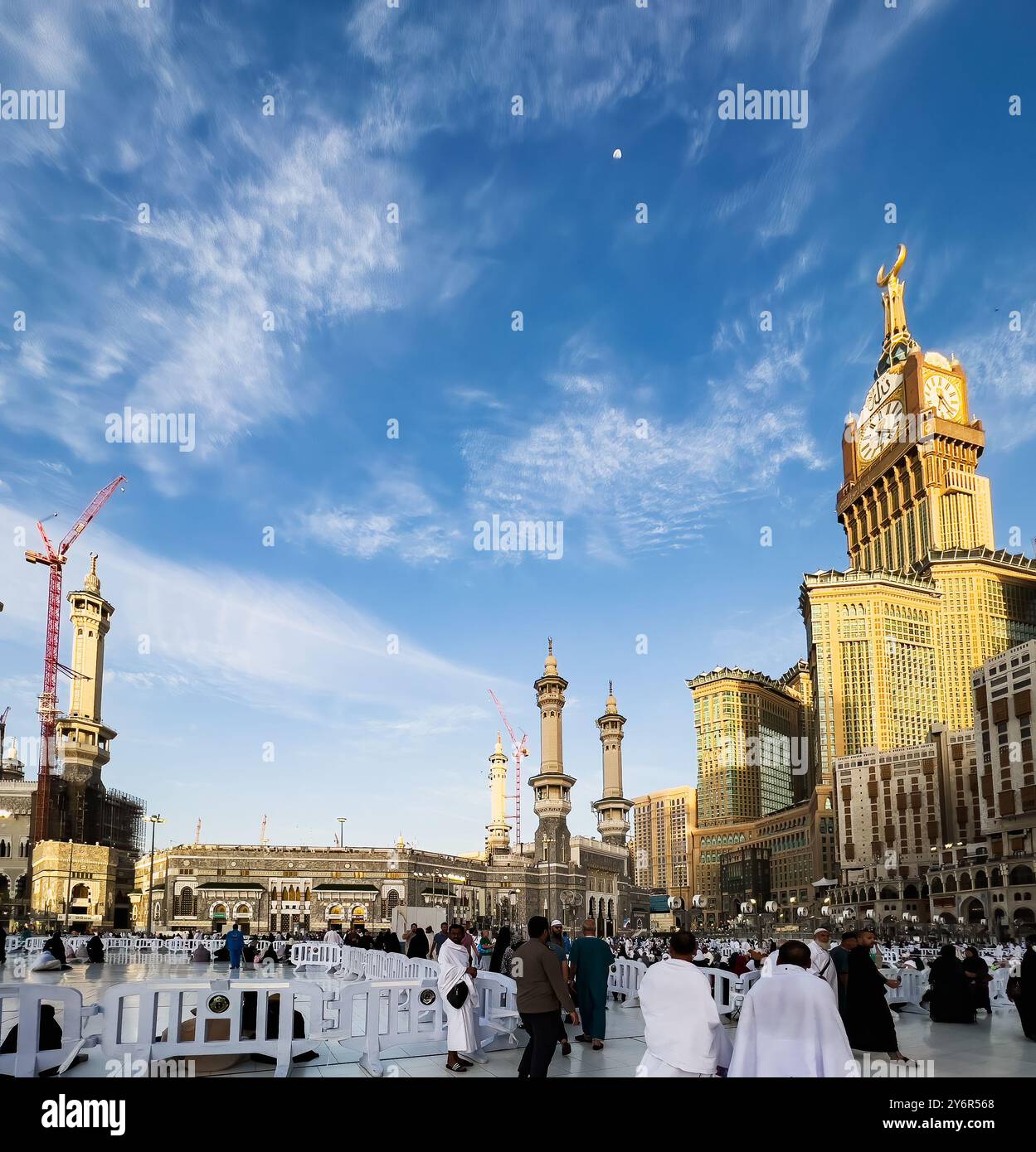Mecca clock tower hi-res stock photography and images - Alamy