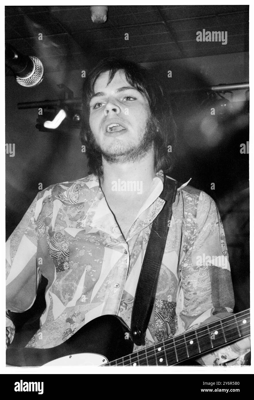 Supergrass 1995 Black and White Stock Photos & Images - Alamy