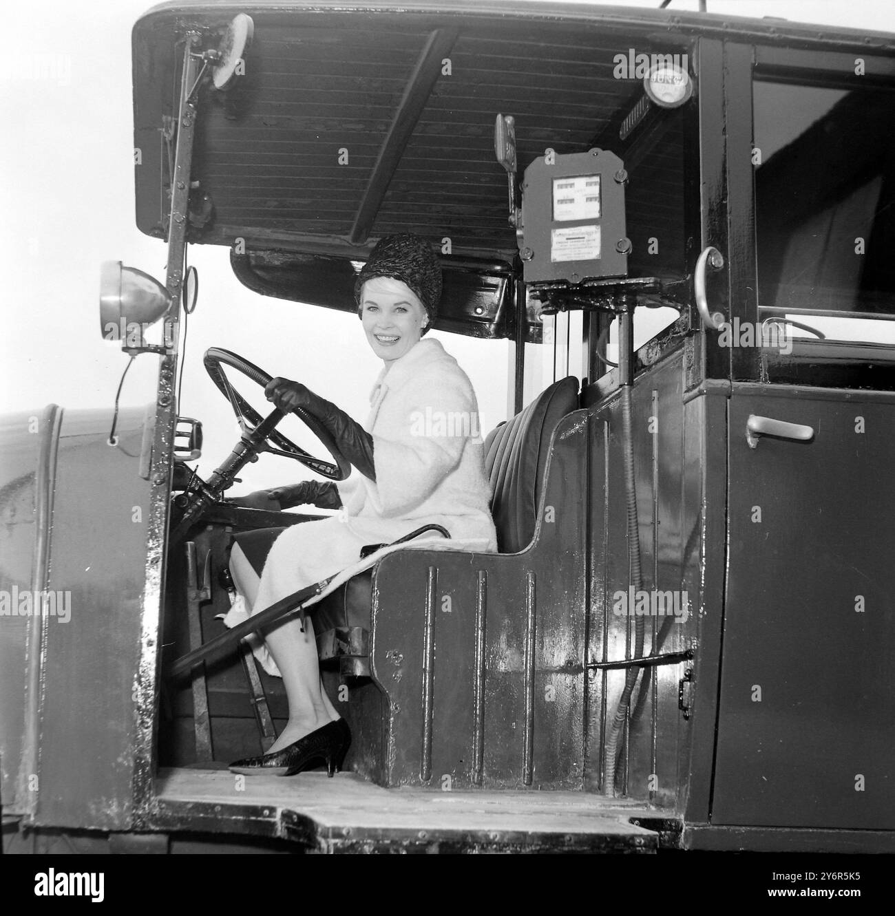DOROTHY PROVINE CLOSE UP / ; 22 MAY 1962 Stock Photo - Alamy