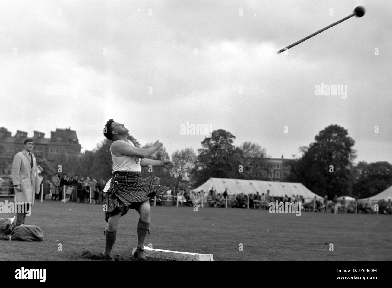 HIGHLANDGAME ROBB THROWING HAMMER 4TH FESTIVAL OF HIGHLAND GAMES ; 19 ...