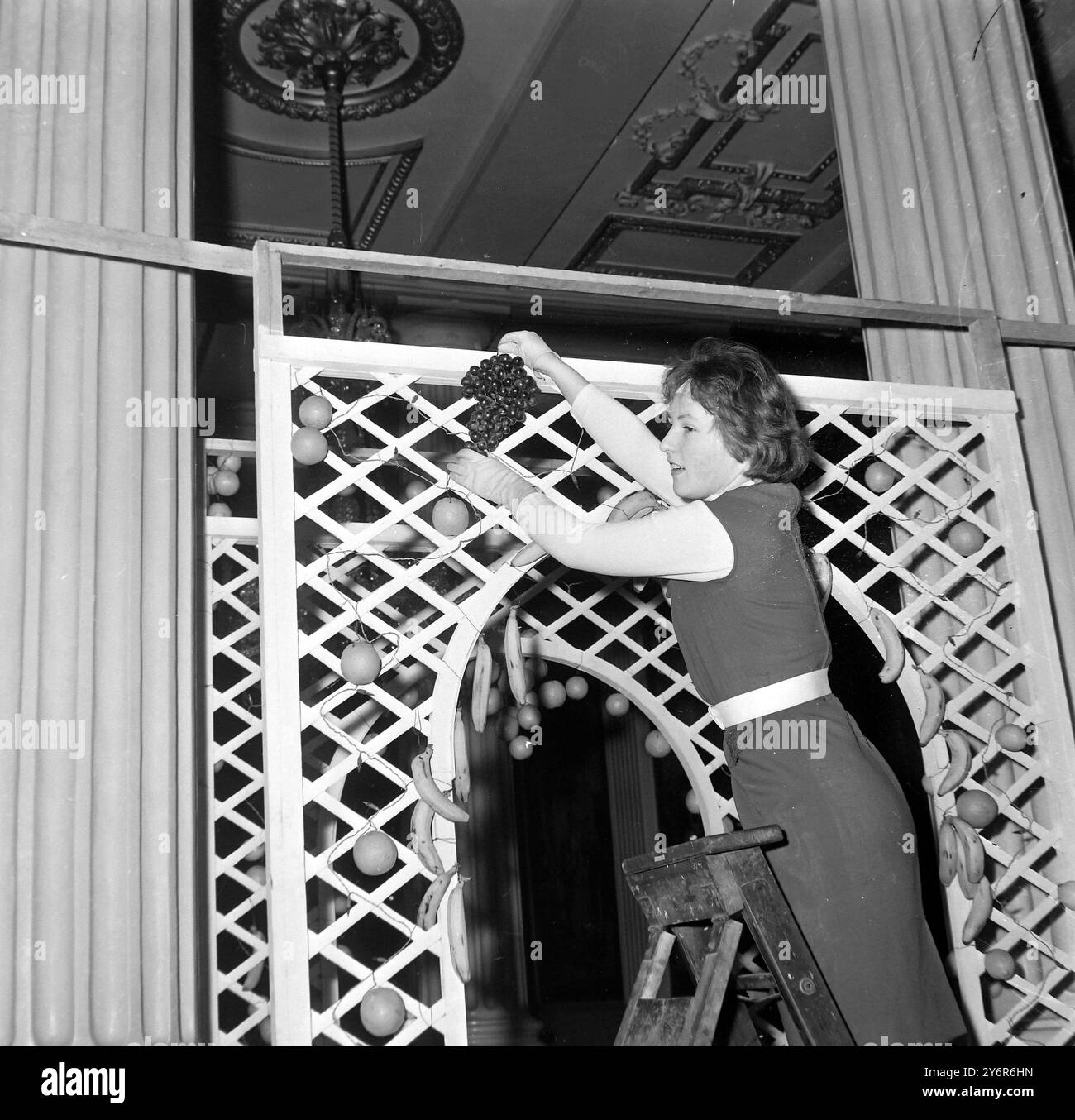 Rose mansion Black and White Stock Photos & Images - Alamy