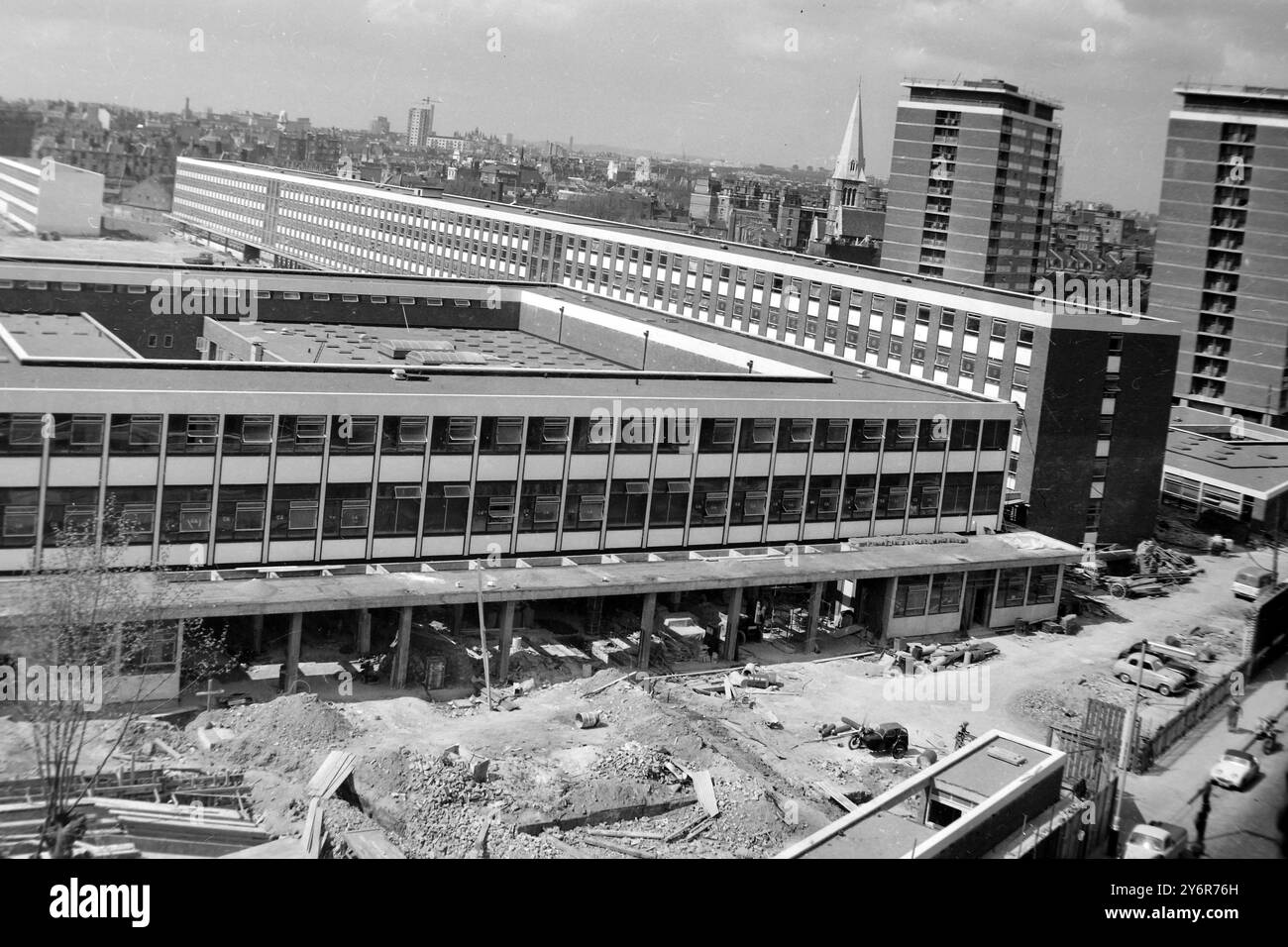 BRITISH ARMY COMPLETED CHELSEA BARRACKS ; 12 MAY 1962 Stock Photo - Alamy