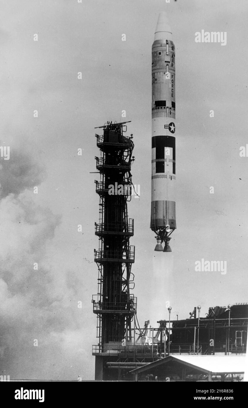 Guided Missile And Rockets Titan Ii Blasts Off 9 May 1962 Stock Photo