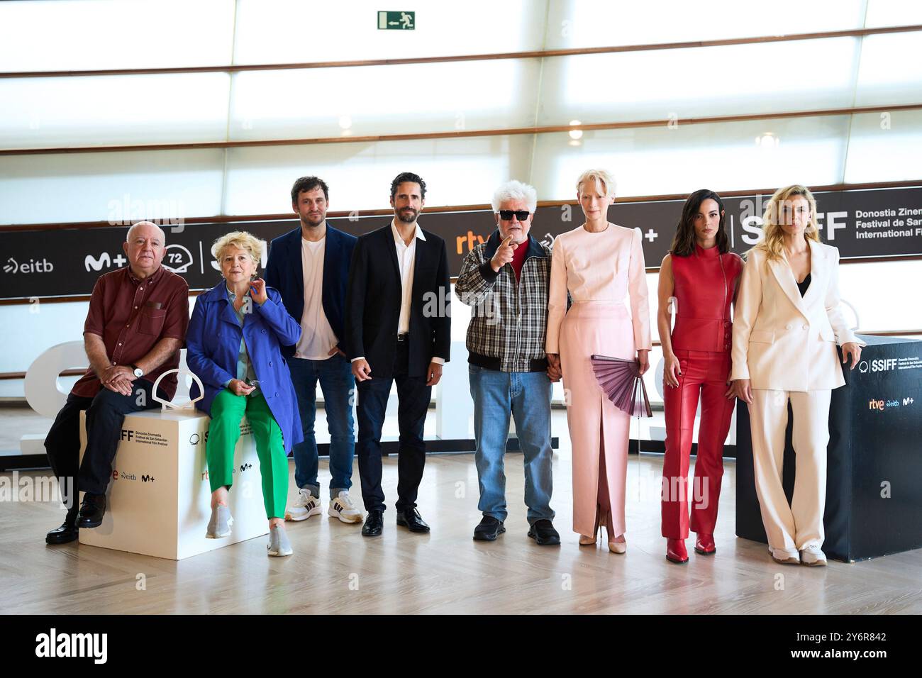 Juan diego botto and victoria luengo hi-res stock photography and ...