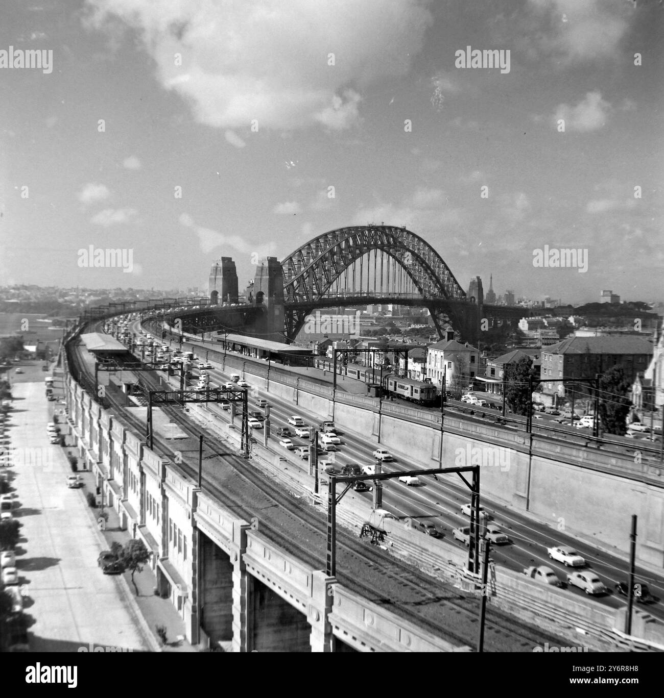 Old sydney harbour bridge Black and White Stock Photos & Images - Alamy