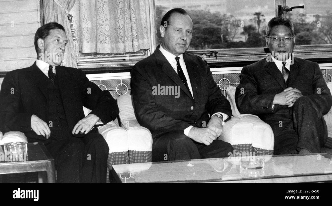 HAYATO IKEDA WITH FREDERICK ERROLL IN TOKYO / ; 30 APRIL 1962 Stock ...