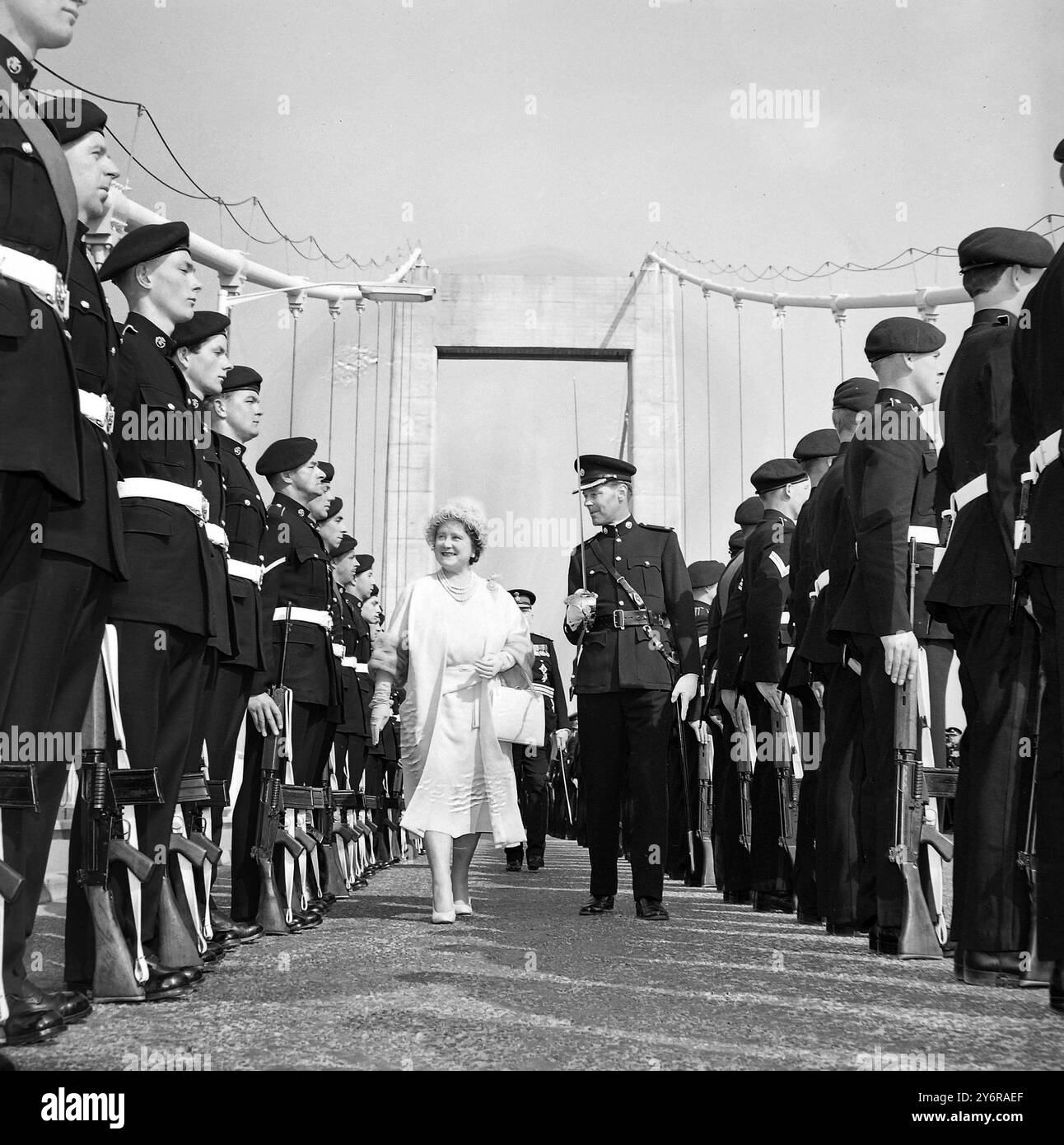 27 APRIL 1962 THE QUEEN MOTHER INSPECTS A GUARD OF HONOUR FROM THE ...