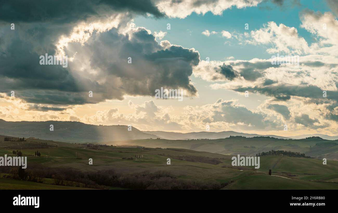 The fields of Tuscany in a beautiful spring day Stock Photo - Alamy