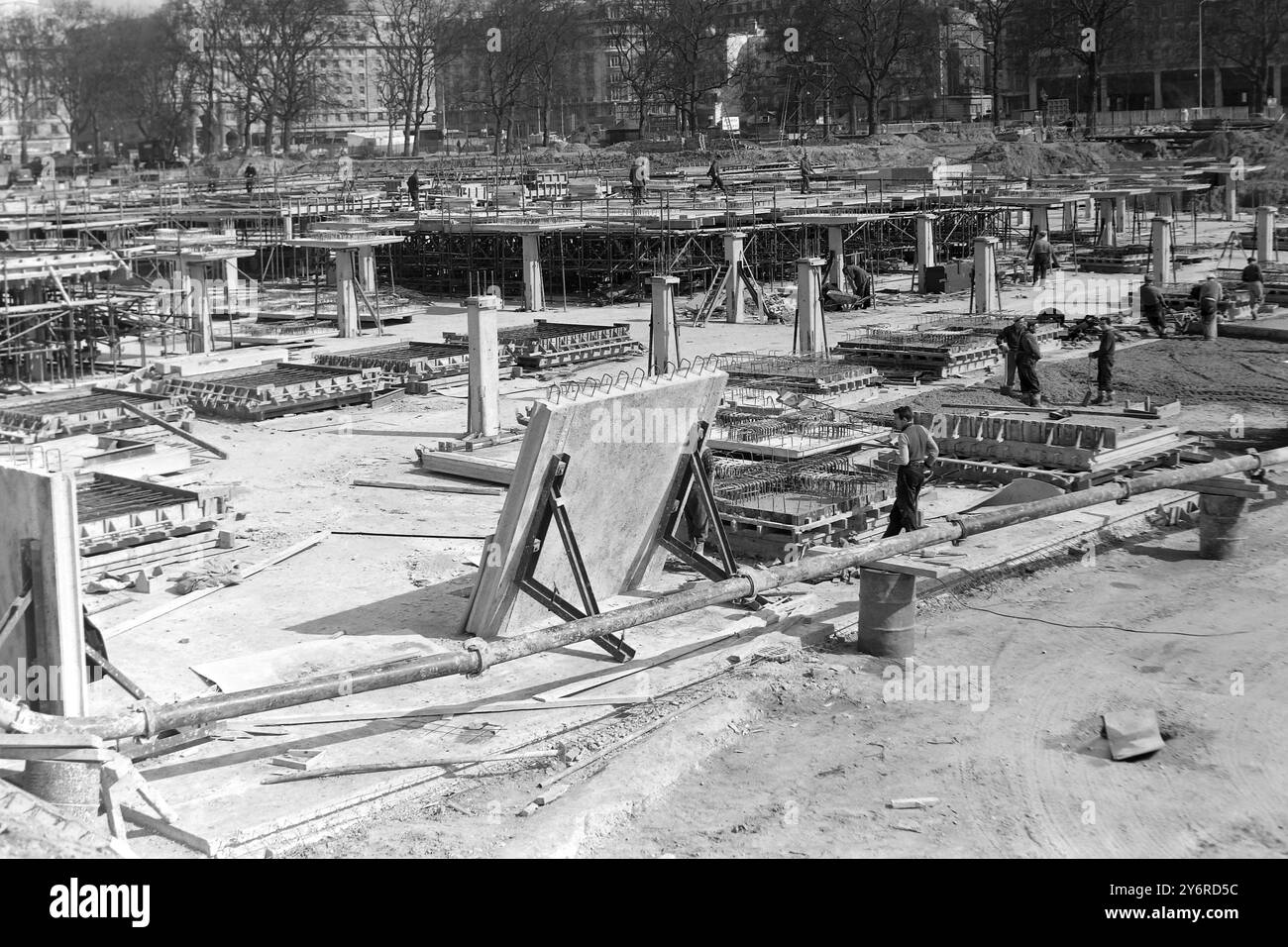 London underground old view hi-res stock photography and images - Alamy