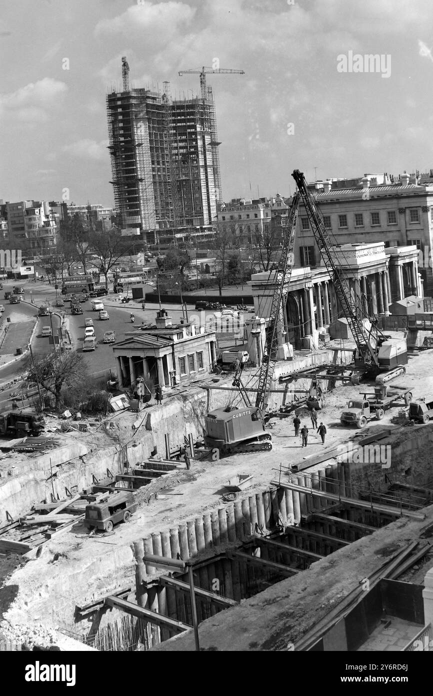 HYDE PARK UNDERGROUND CAR PARKING VIEW LONDON ; 17 APRIL 1962 Stock ...