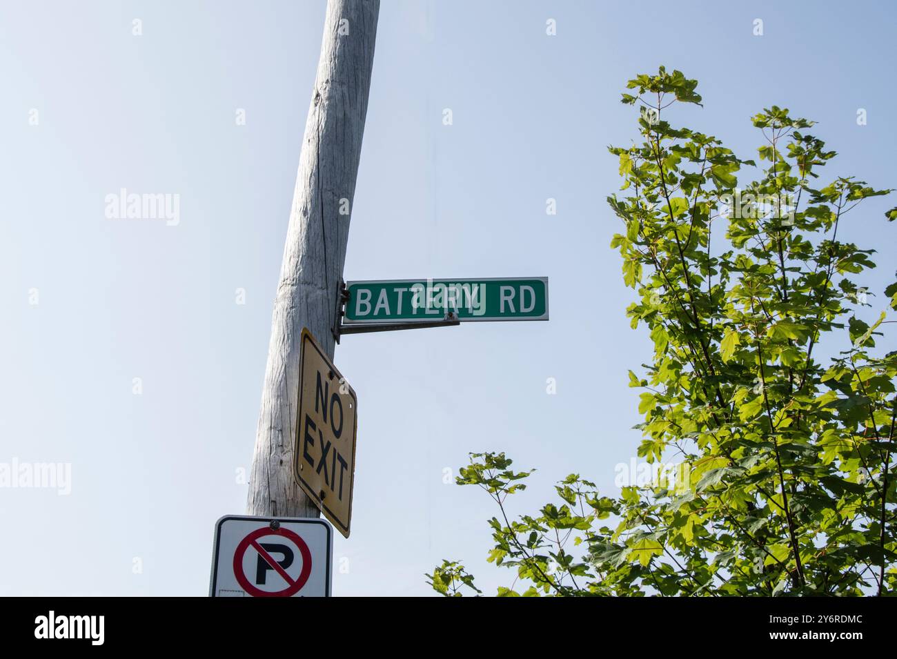 Battery Road, no exit and no parking signs in St. John's, Newfoundland ...