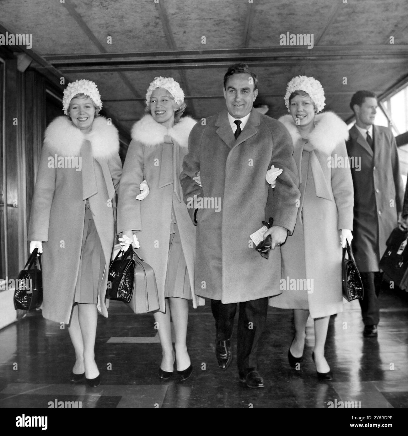 12 APRIL 1962 BILLY WRIGHT WITH THE BEVERLEY SISTERS, BABS, JOY AND ...