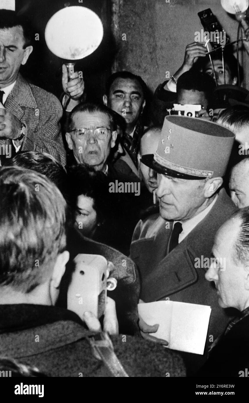 High command trial Black and White Stock Photos & Images - Alamy