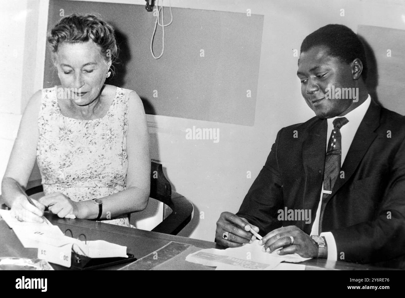 TOM MBOYA - LABOUR MINISTER FOR KENYA / ; 10 APRIL 1962 Stock Photo - Alamy