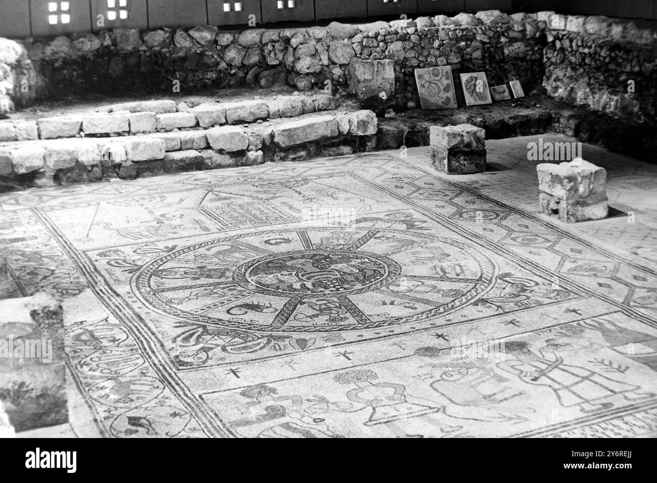 Beit alpha mosaic hi-res stock photography and images - Alamy